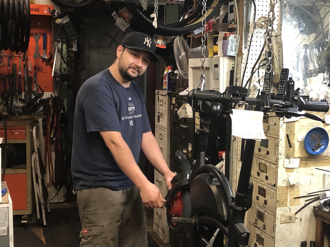 Rolling Orange Bike Shop - Rolling Orange Bike Shop